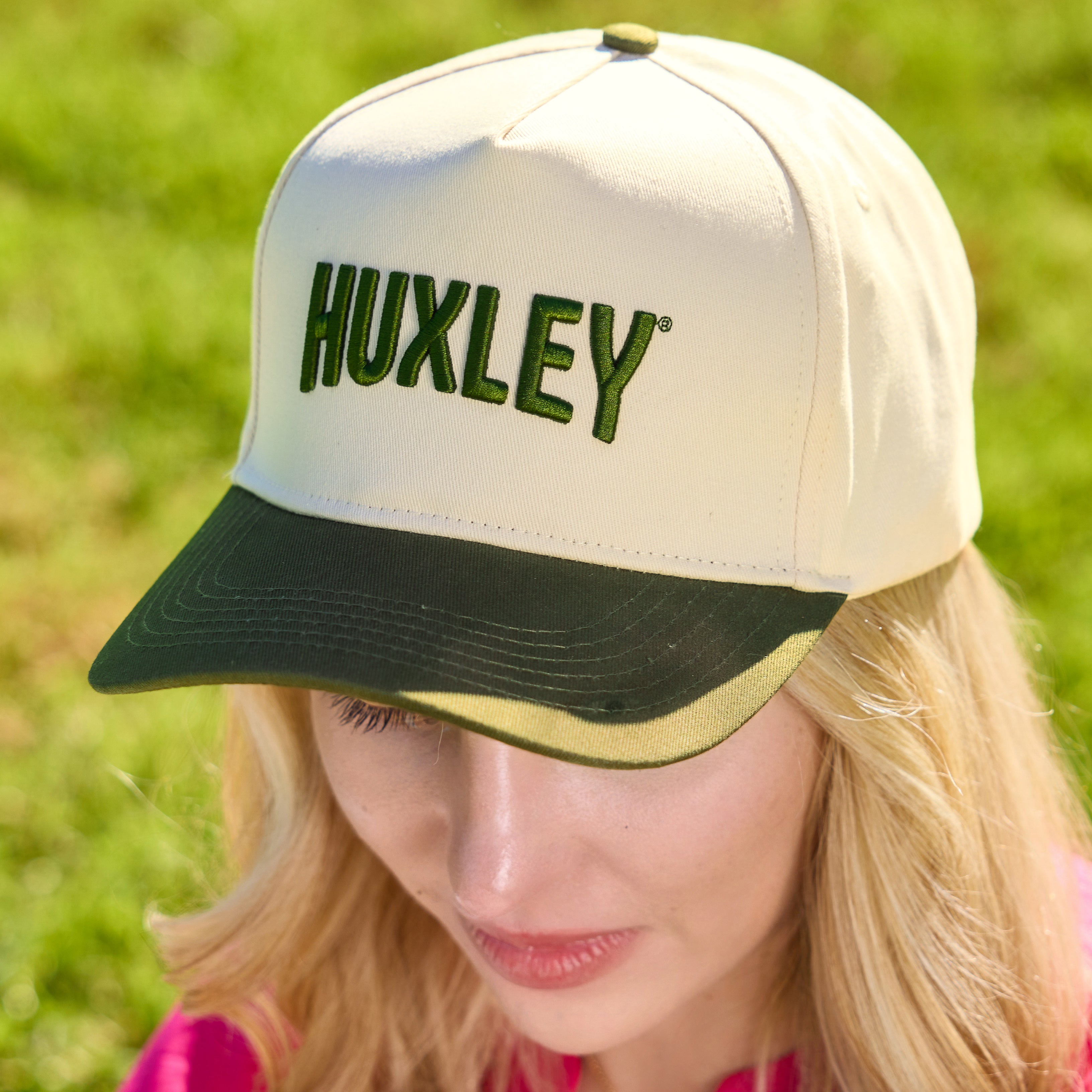 Hat – Huxley